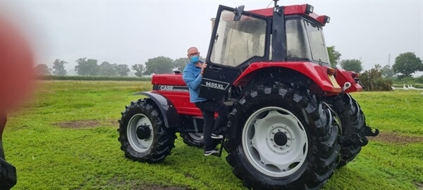 Tractor Driving in Wiltshire - Devizes Farm | Prices From £129.00