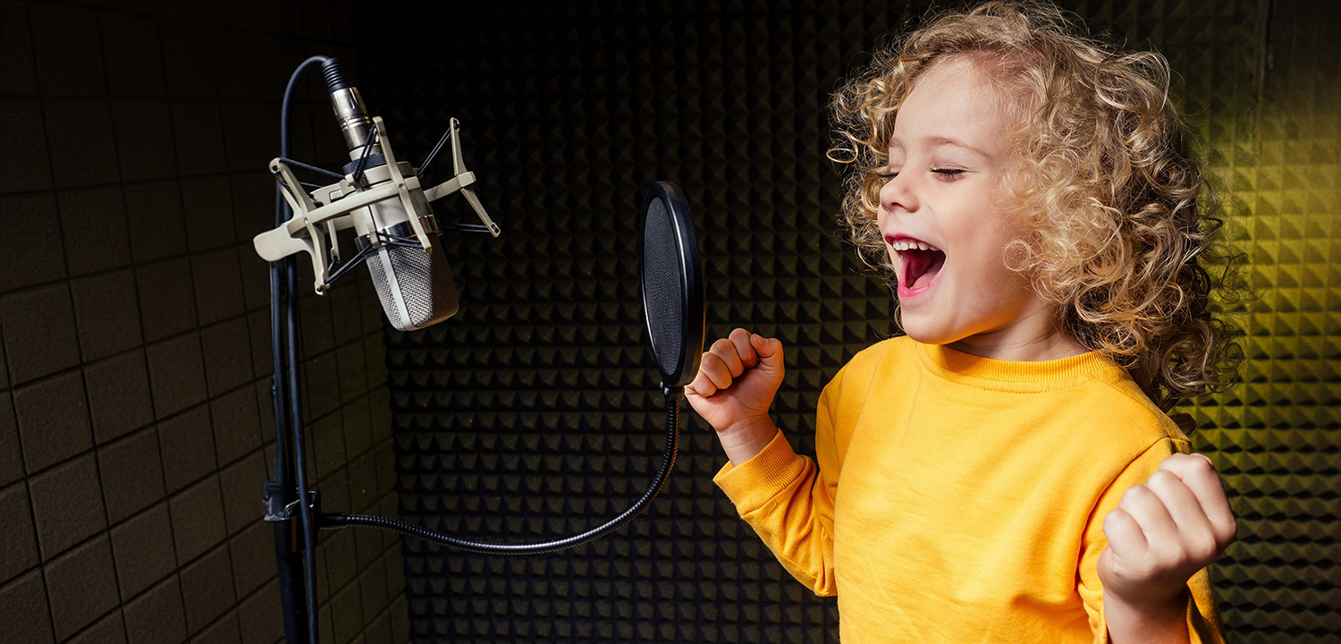 Kids Superstar Singer Experience | Prices From £69.00