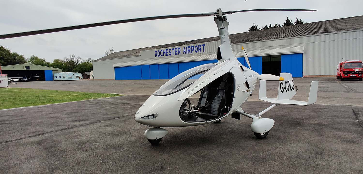 Closed Cockpit Gyrocopter Lessons in Kent from Rochester Airport ...