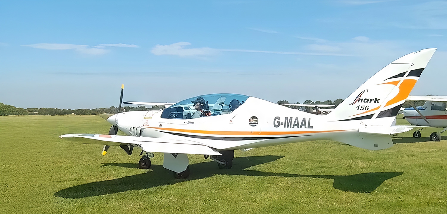 Shark 600 High Performance Flying Lessons up to 159 knots at Beccles ...