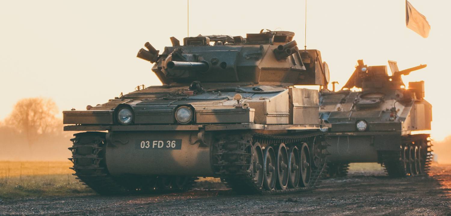 Tank Firing & Driving at the Gatwick Aviation Museum in West Sussex ...