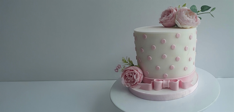 Cake Decorating Course Birmingham | Prices From £149.00