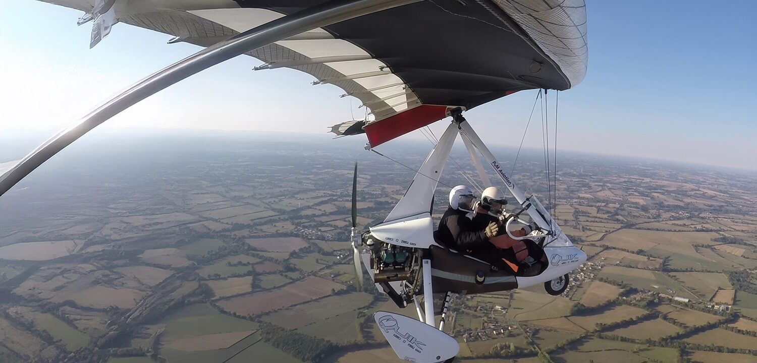 Microlighting in Corby at Deenethorpe Airfield in flex & fixed-wing ...