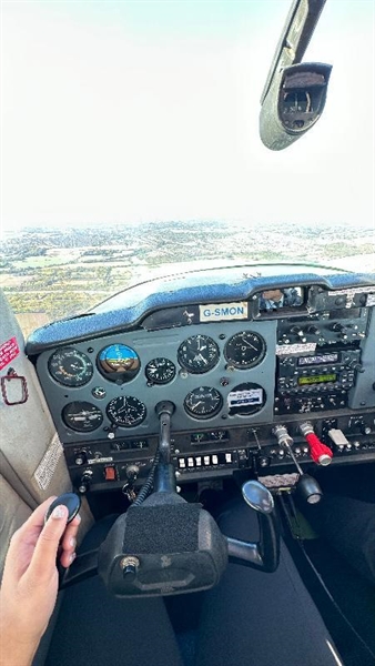 Learn To Fly - 60 Minute Lessons Learning to Fly at Airfields ...