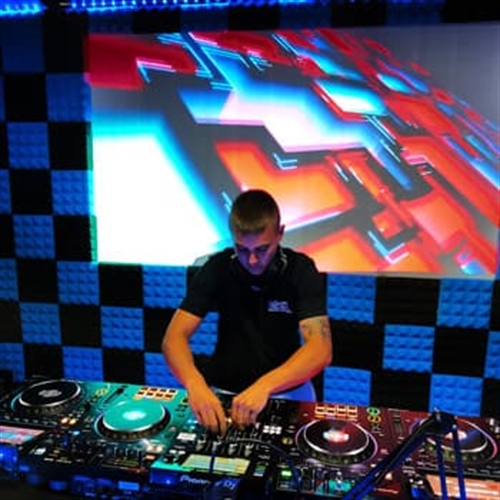 Music and DJ Experiences | Into The Blue