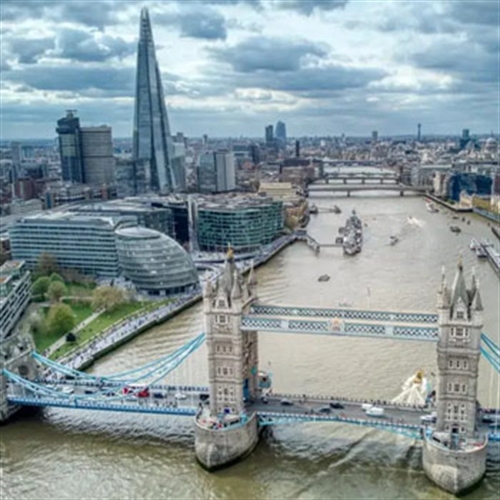 Drone Flying Lessons & Experience Days UK | Into The Blue