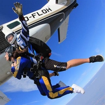 Skydiving near Nottingham at Langar Airfield | Prices From £259.00