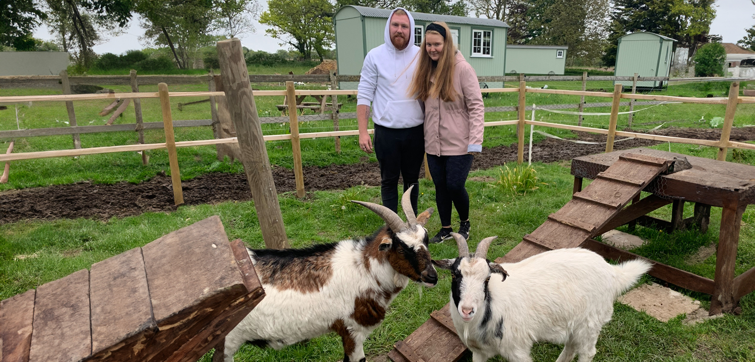Goat Experiences in Norfolk - Meet the Goats near Great Yarmouth ...