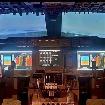 The Deck 747 Flight Simulator | Prices From £74.95
