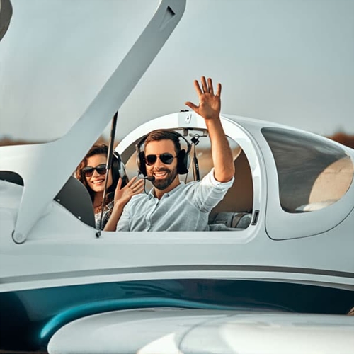 Flying Lessons | Flying Experiences & Gifts | Into The Blue