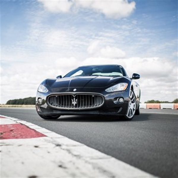 Drive a Maserati GranTurismo at Bovingdon | Into The Blue